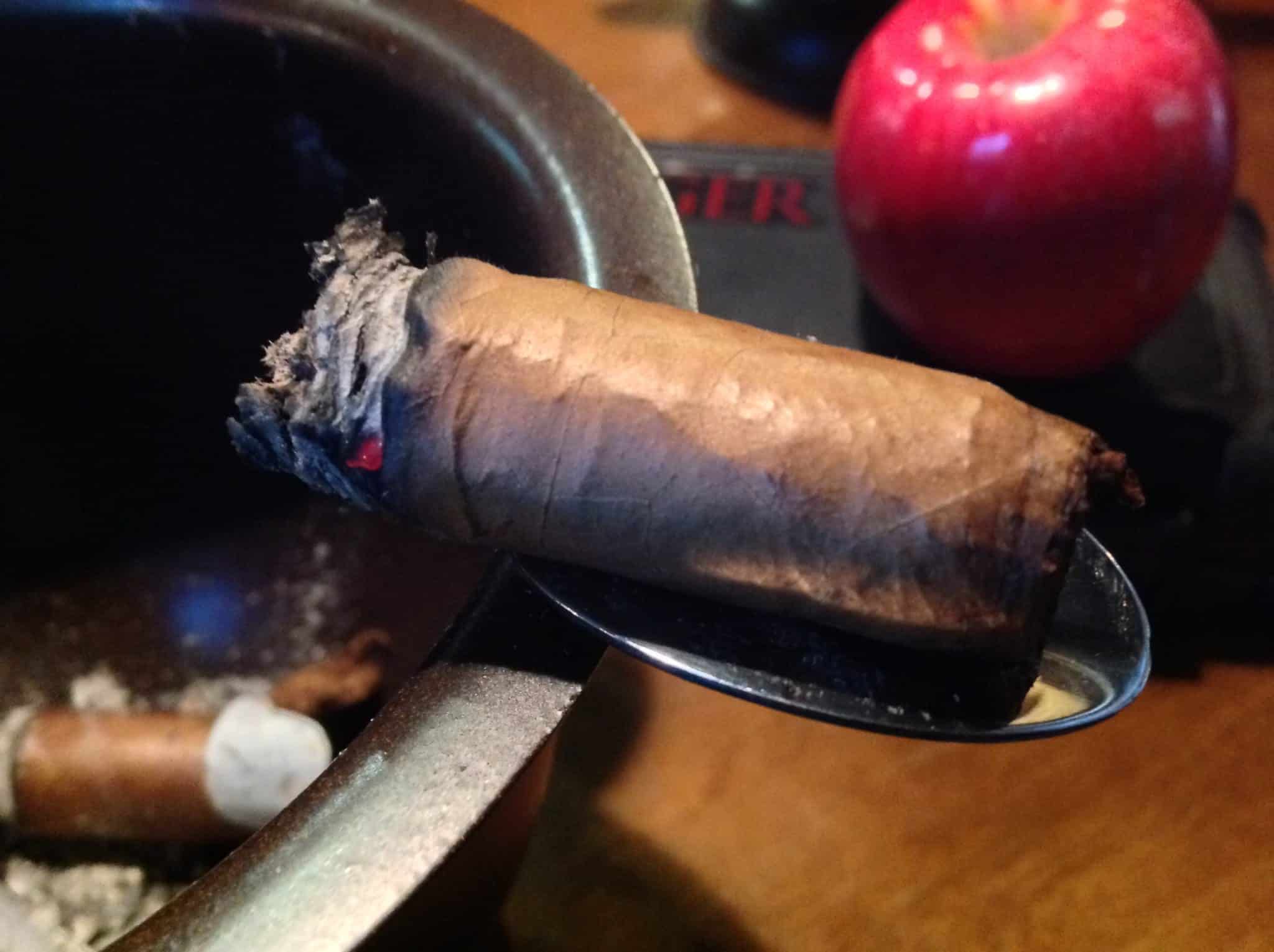 Blind Cigar Review: Punch (Cuba) | Punch Punch - Blind Man's Puff